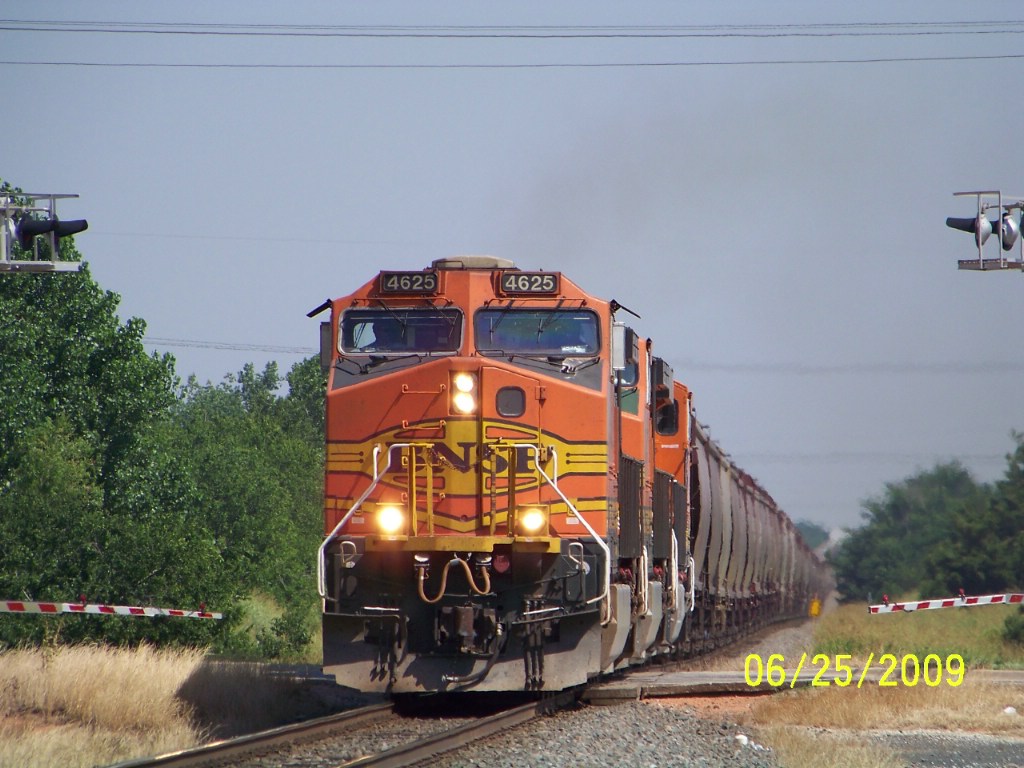 BNSF C44-9W 4625